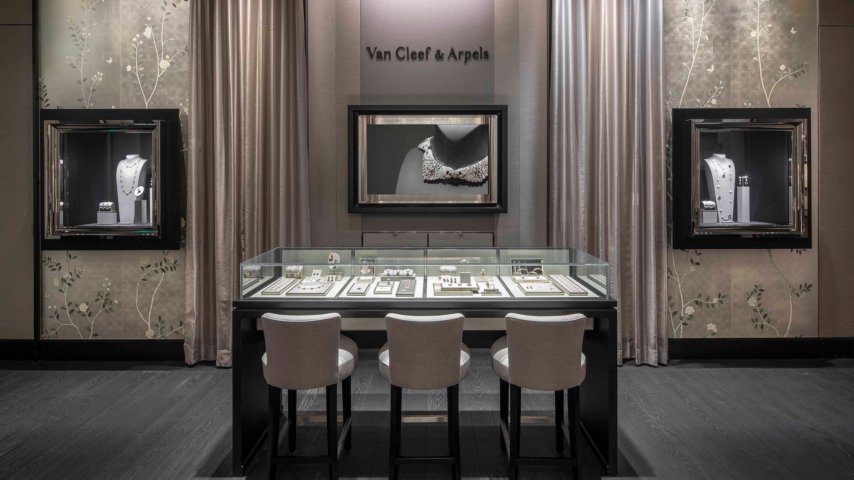 Boston - Newbury Street - Van Cleef & Arpels