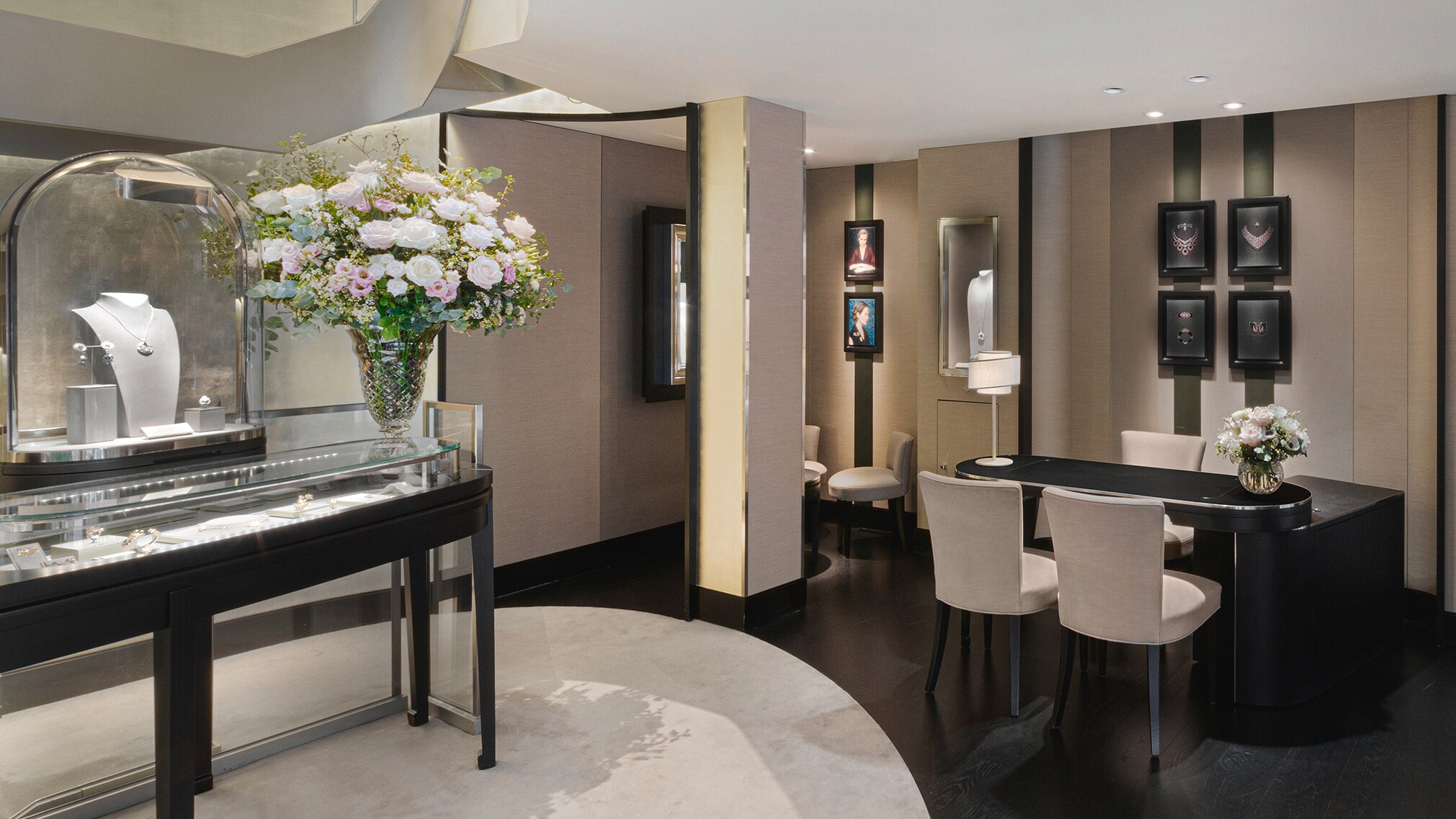 London - 9 New Bond Street - Van Cleef & Arpels