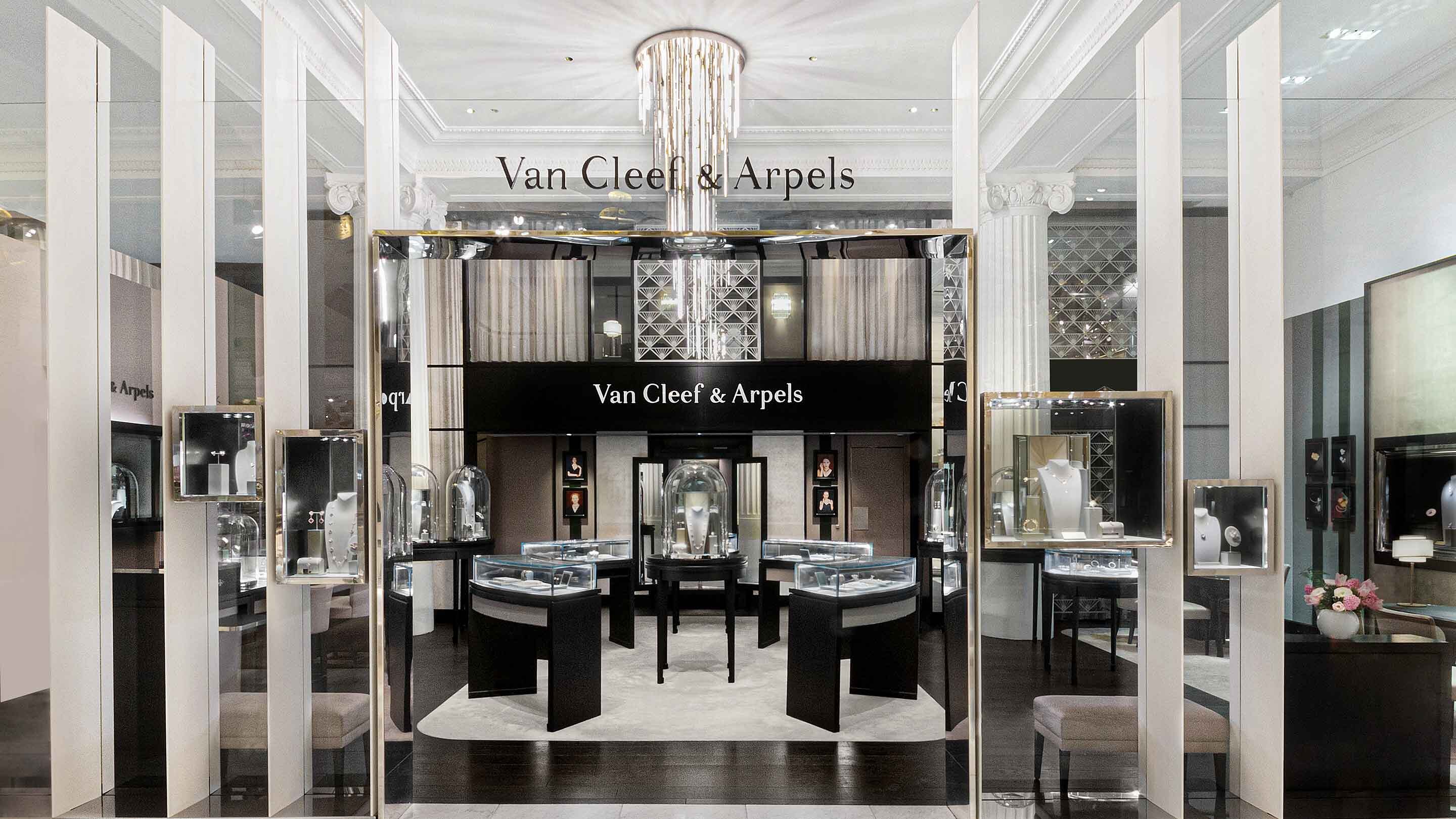 London - Selfridges - Van Cleef & Arpels
