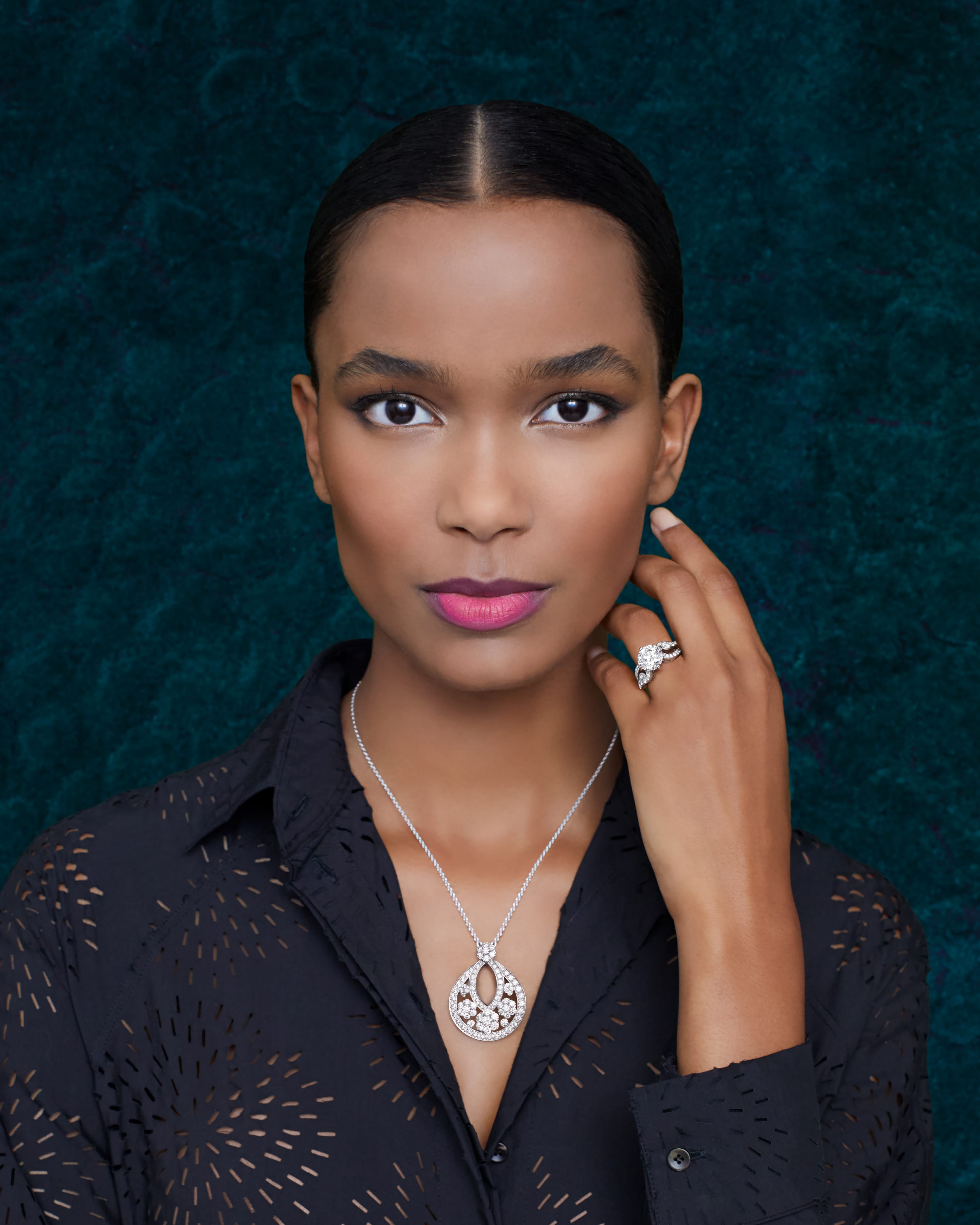 Maison Van Cleef & Arpels – Joaillerie et Haute Joaillerie, place ...