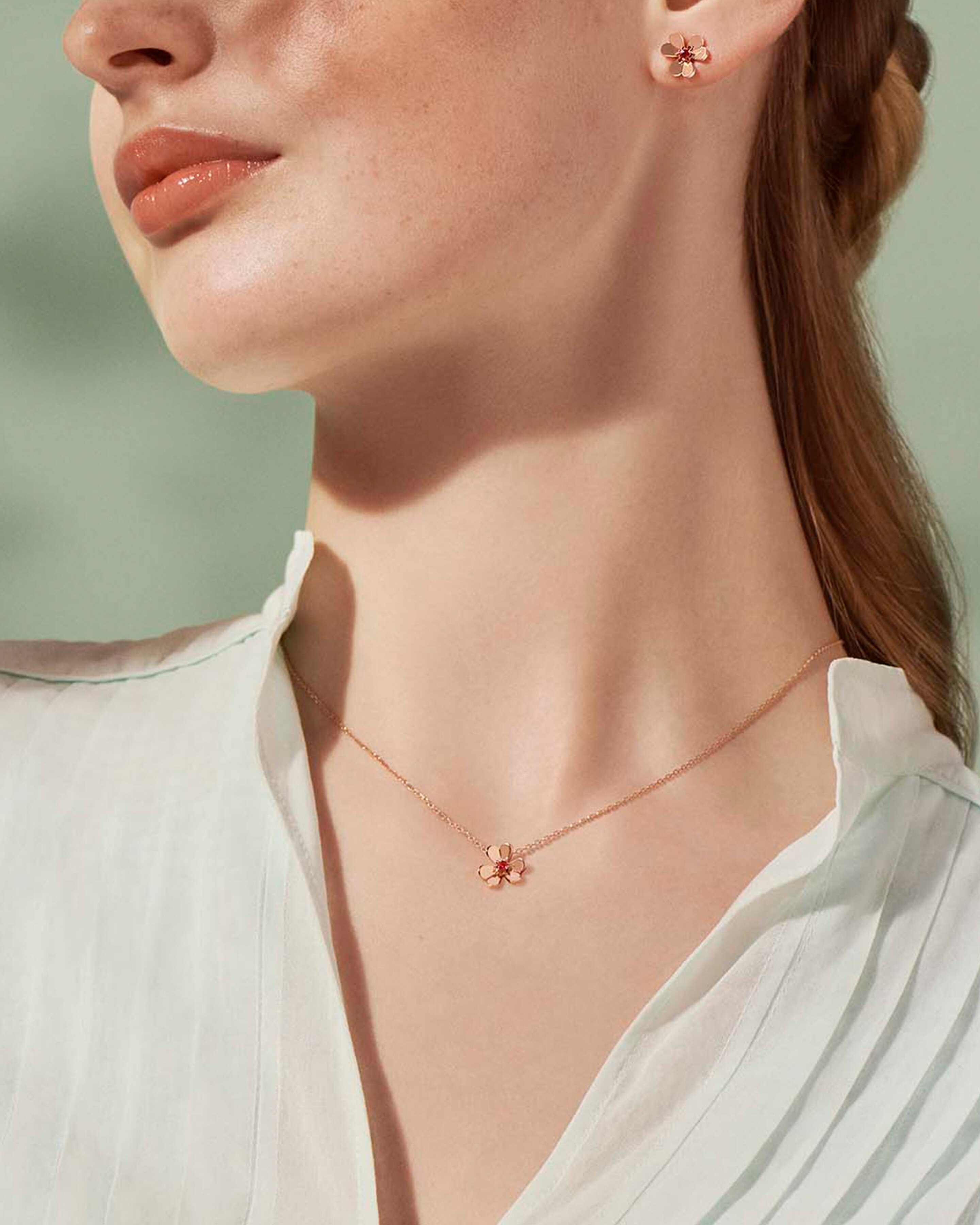 Maison Van Cleef & Arpels – Jewelry and High Jewelry, place Vendôme in ...