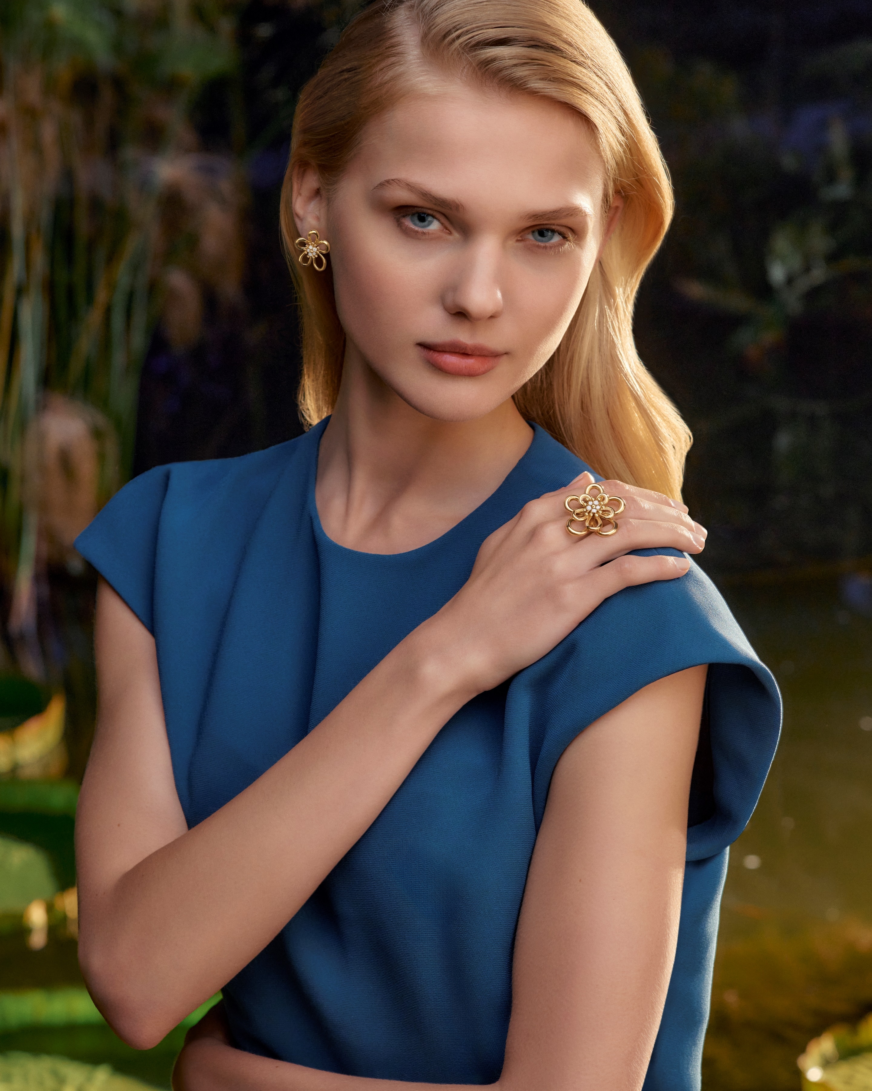 Maison Van Cleef & Arpels – Jewelry and High Jewelry, place Vendôme in ...