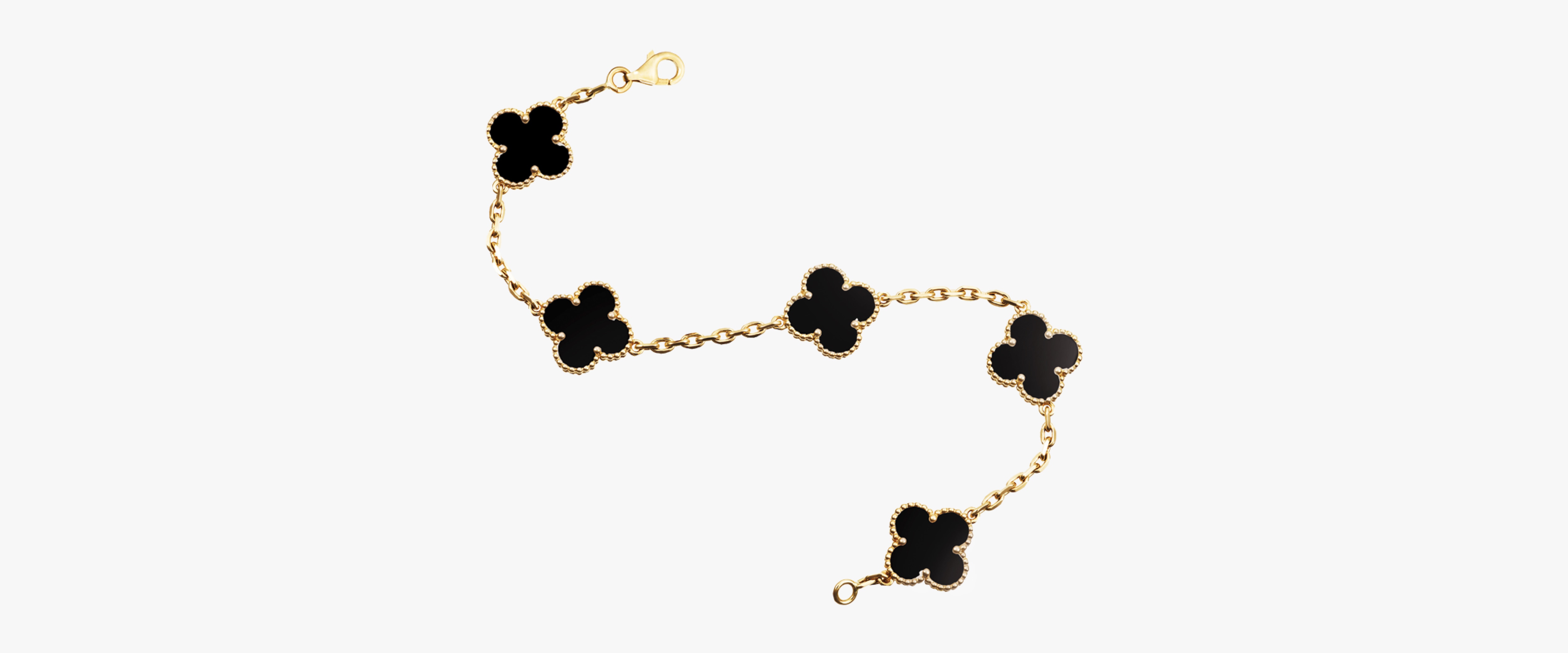 Discover the Alhambra collection… - Van Cleef & Arpels