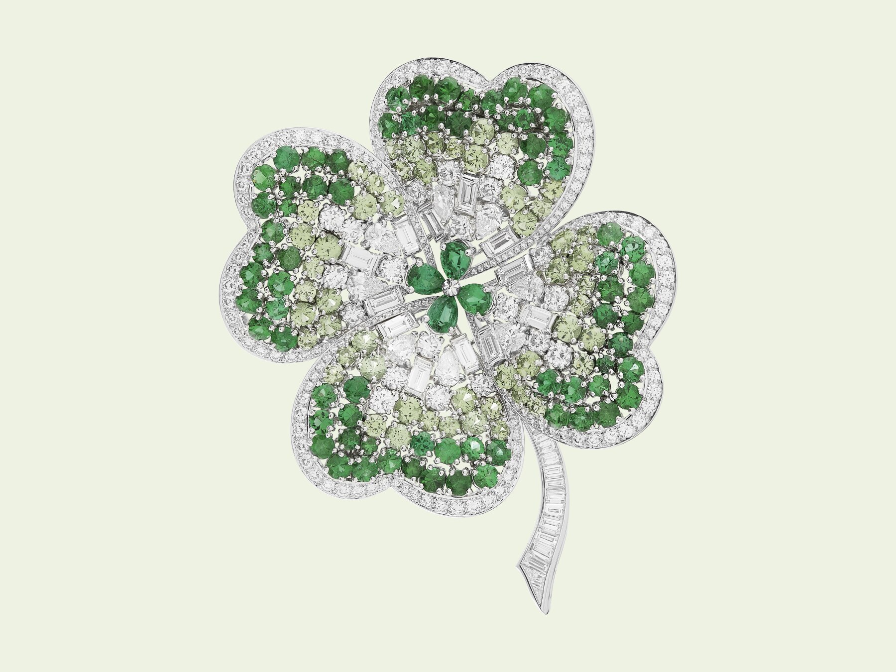 Luck at Van Cleef & Arpels - Van Cleef & Arpels