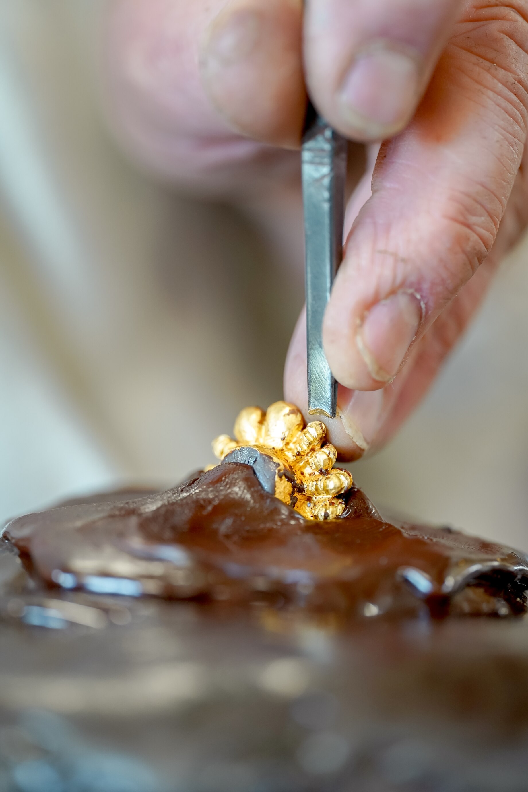 "Recreating Gesture", an exhibition of L’ÉCOLE, School of Jewelry Arts ...