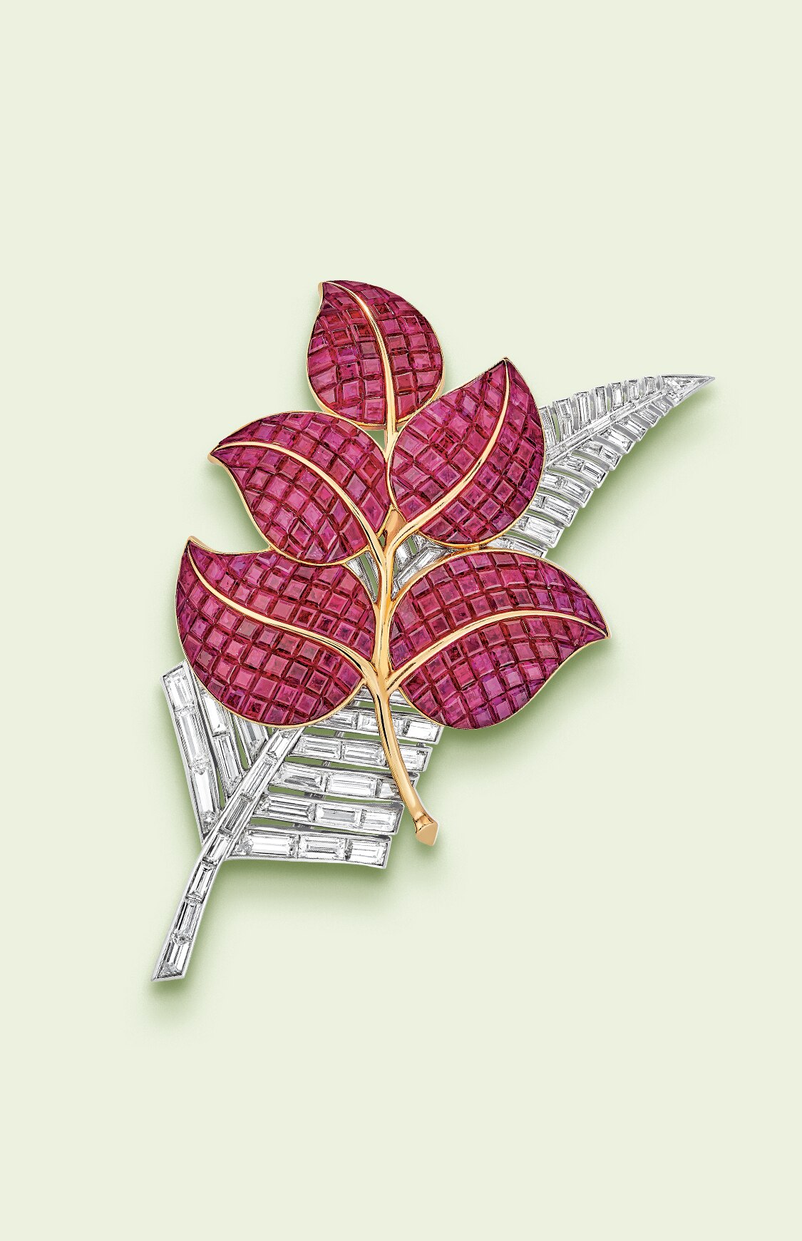 Maison Van Cleef & Arpels – Jewelry and High Jewelry, place Vendôme in ...