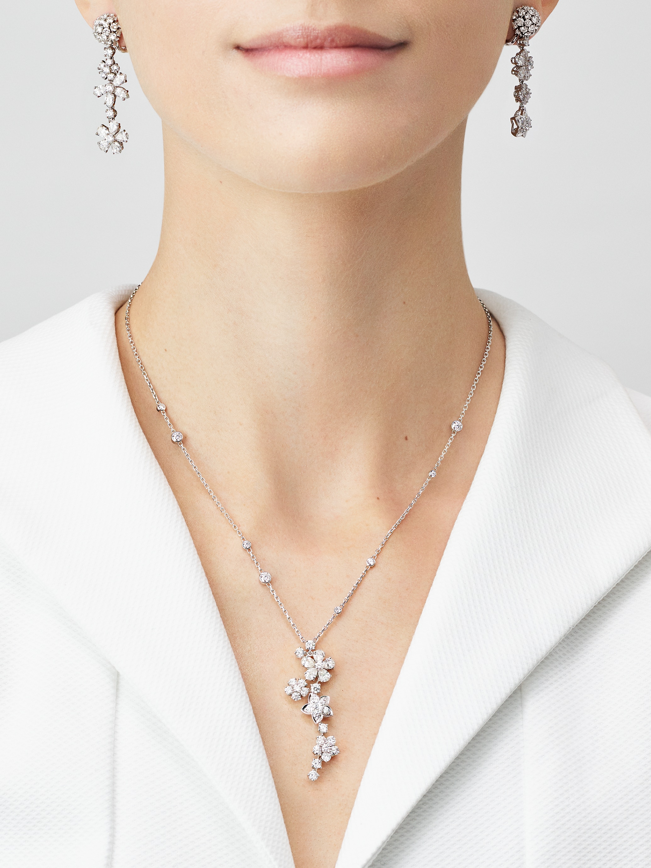 Folie Des Pres - Van Cleef & Arpels