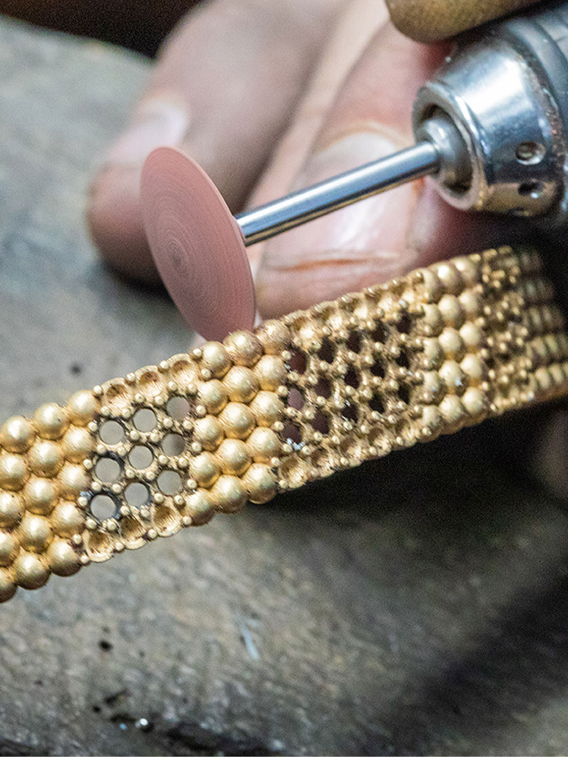 Perlée signature ring 18K rose gold - Van Cleef & Arpels