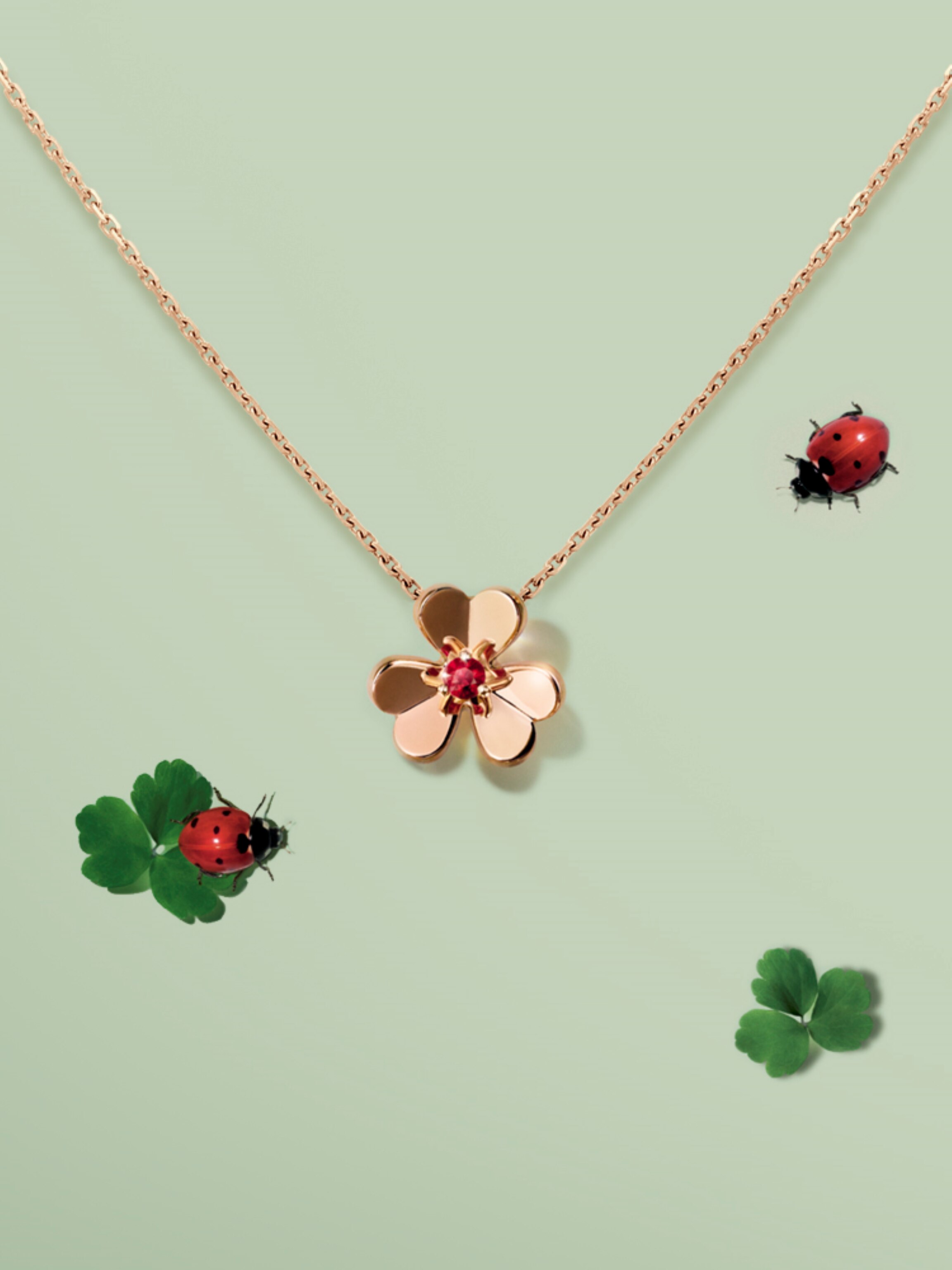 Celebrating a birth - Van Cleef & Arpels