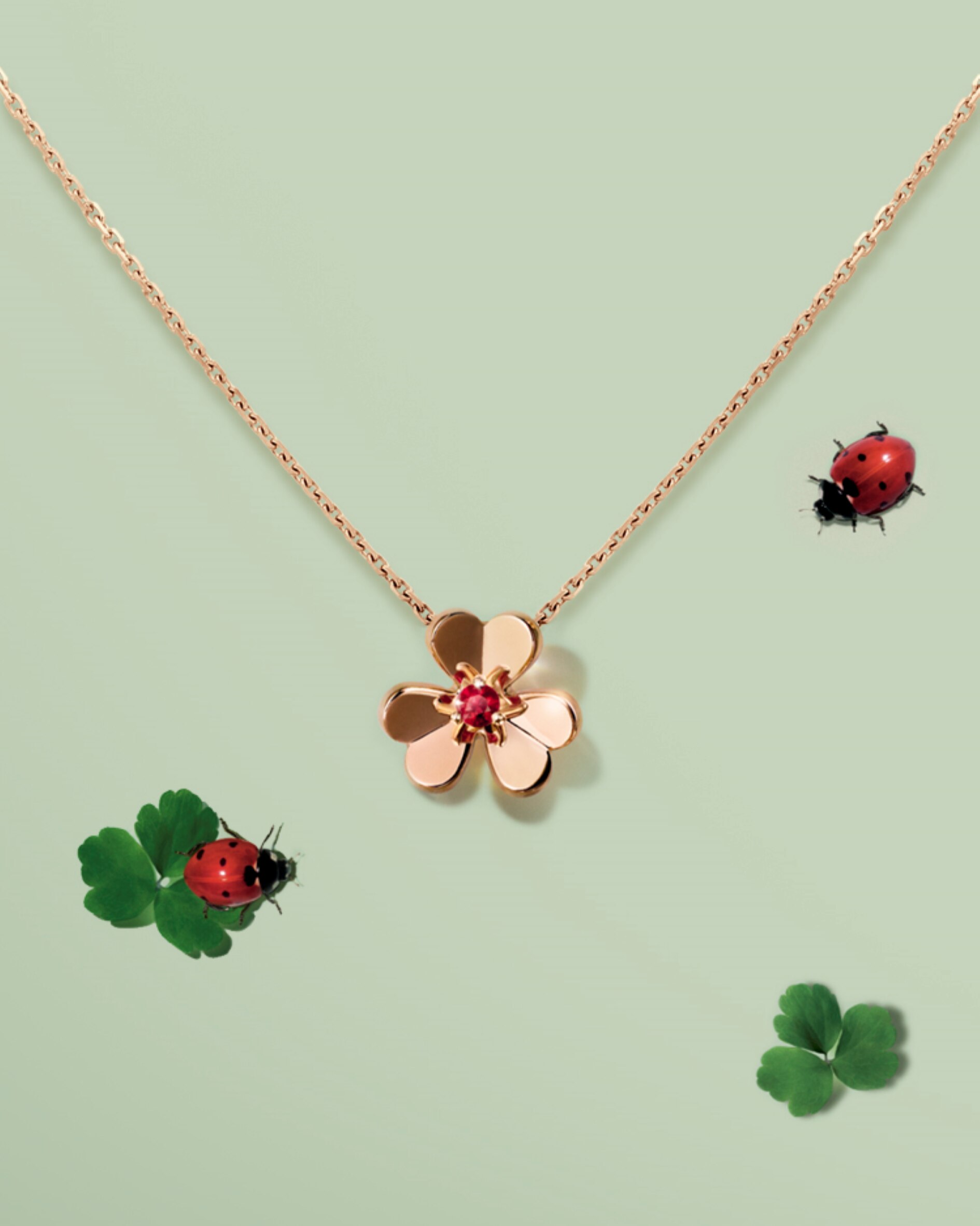 Enchanting gifts - Van Cleef & Arpels